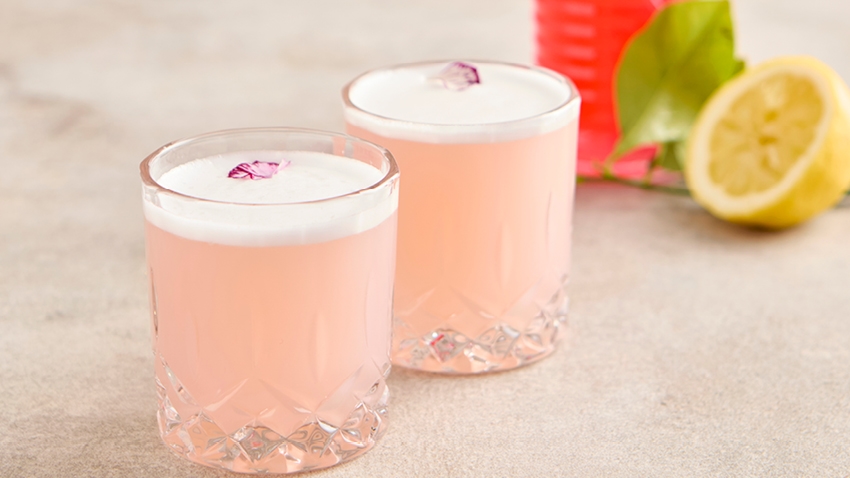 Frisk rabarber sour | Perfekt forårsdrink